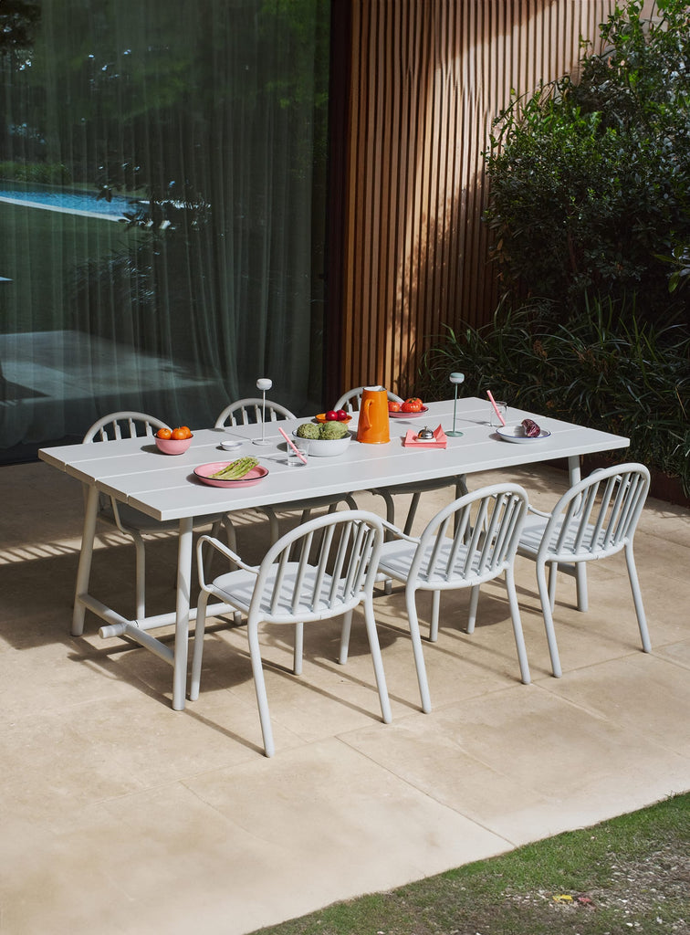 Unique outdoor dining table store