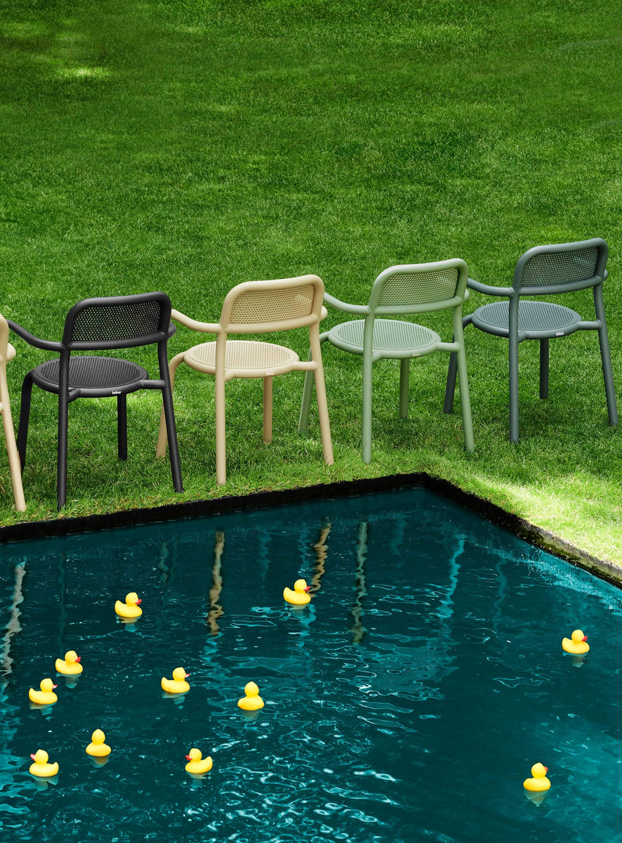 Toní Armchair: Aluminum Outdoor Chair – Fatboy Canada